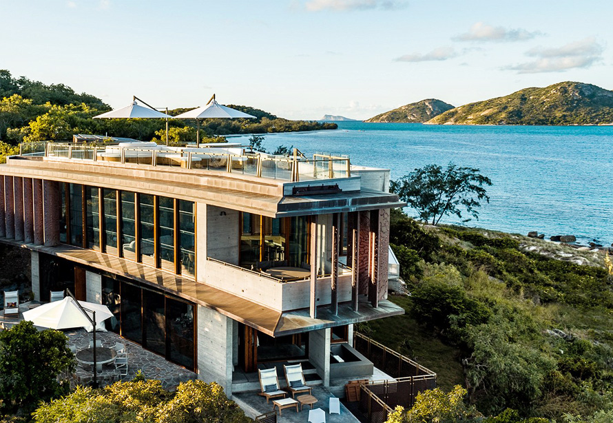 Luxury Accommodation- Rooms & Suites at Lizard Island